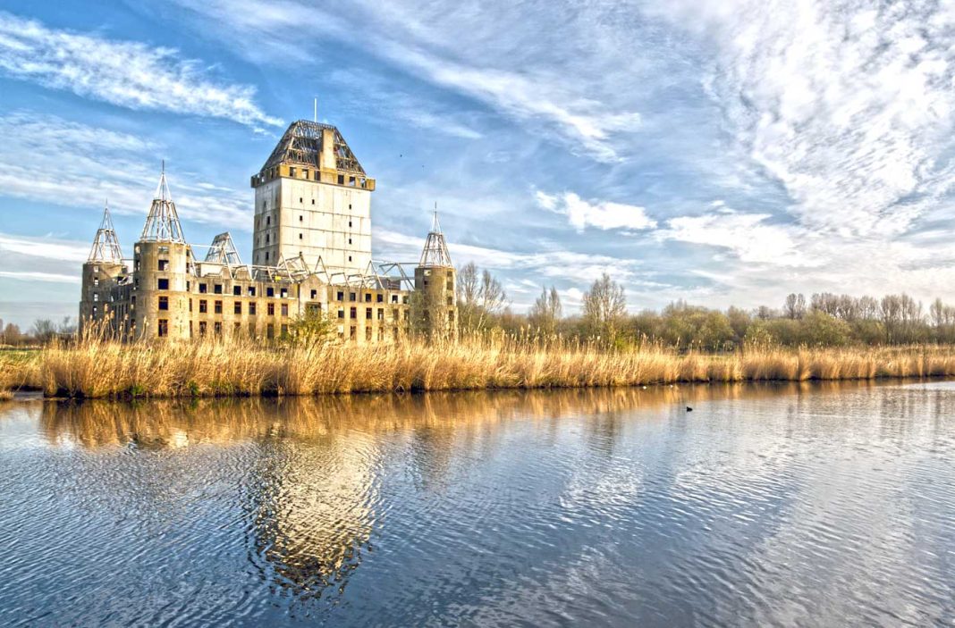 Almere Unearthed: The Dutch City of Modern Dreams - Guide of the World