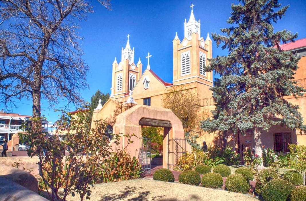 Albuquerque Unveiled: New Mexico's Gem - Guide of the World