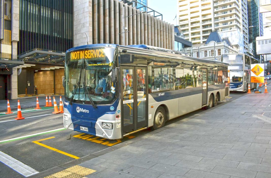 Discover Auckland: The Jewel of the South Pacific - Guide of the World