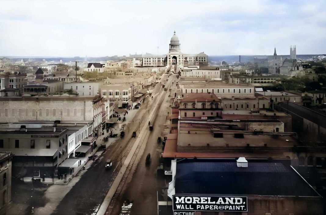 Discovering Austin: The Heartbeat of Texas - Guide of the World