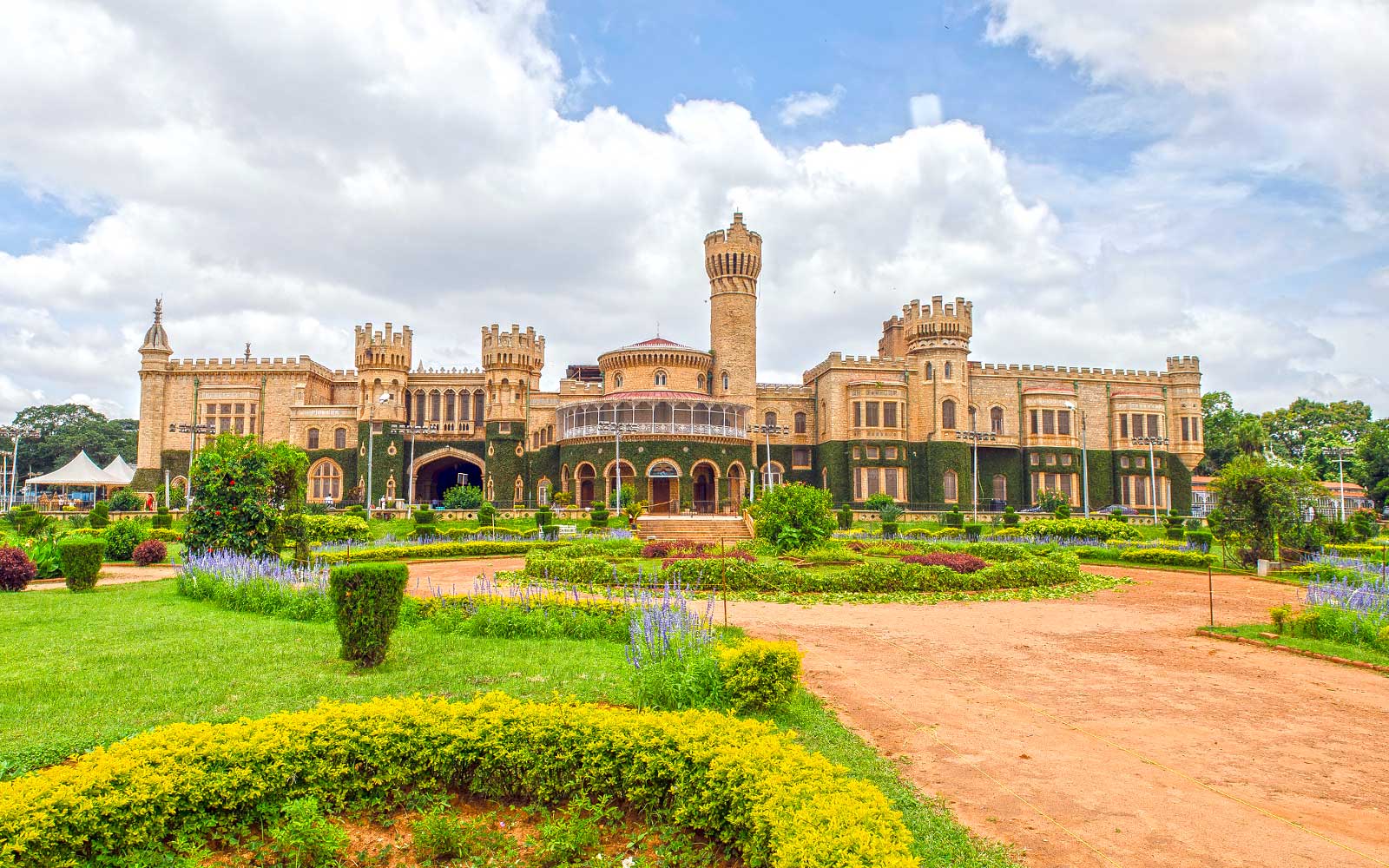 Discover Bangalore: The Silicon Valley of India - Guide of the World