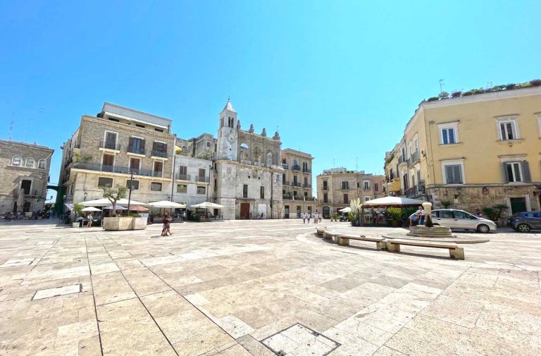 Discover Bari: Italy's Enchanting Port City - Guide of the World