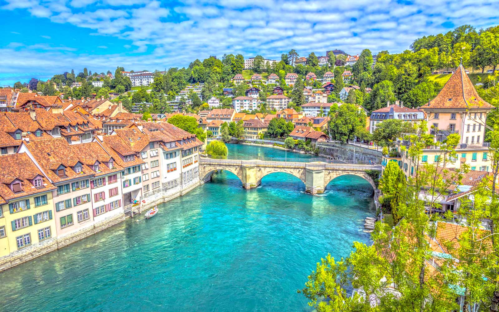 Whispers of Time: A Journey Through Bern - Guide of the World