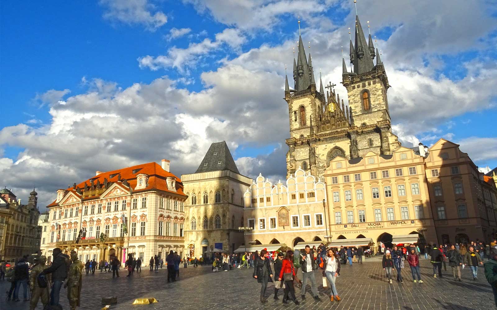 Bonn: A Blend of History and Modernity Along the Rhine - Guide of the World