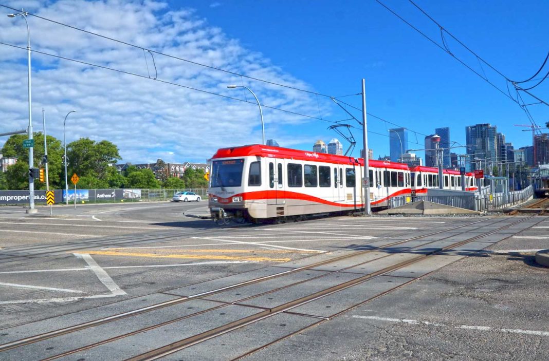 The Ultimate Calgary Experience: Urban Charm Meets Nature's Majesty ...